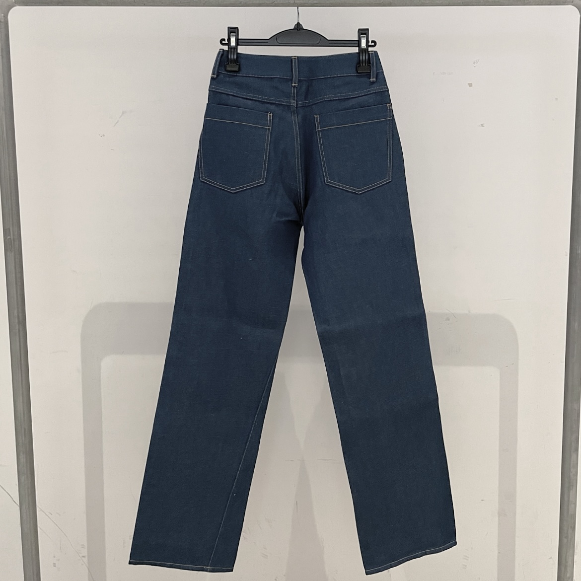 543345CE-8C91-4E66-9AE6-120A8228427B - MONA MACHO